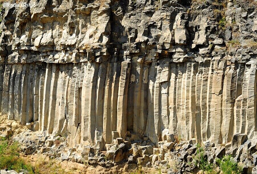 Racos: The Witness of Millennial Volcanic Eruptions - Uncover Romania