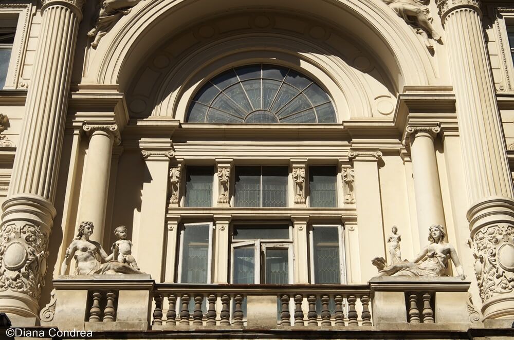 Top Historical Sites in Old Town Bucharest You Should See